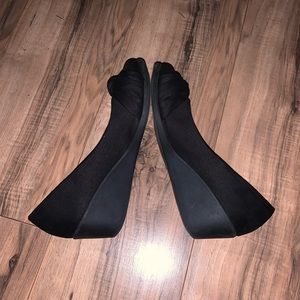 dexflex comfort | Shoes | Dexflex Comfort Suede Slip On Wedges | Poshmark